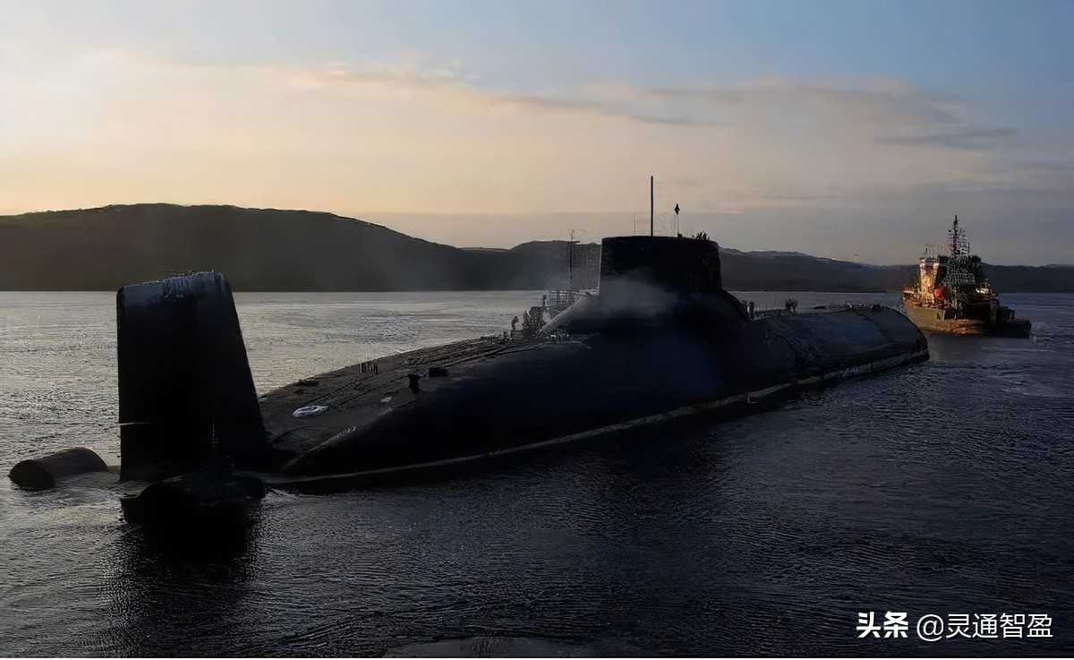 The Soviet Goldfish missile submarine still holds the record for the ...