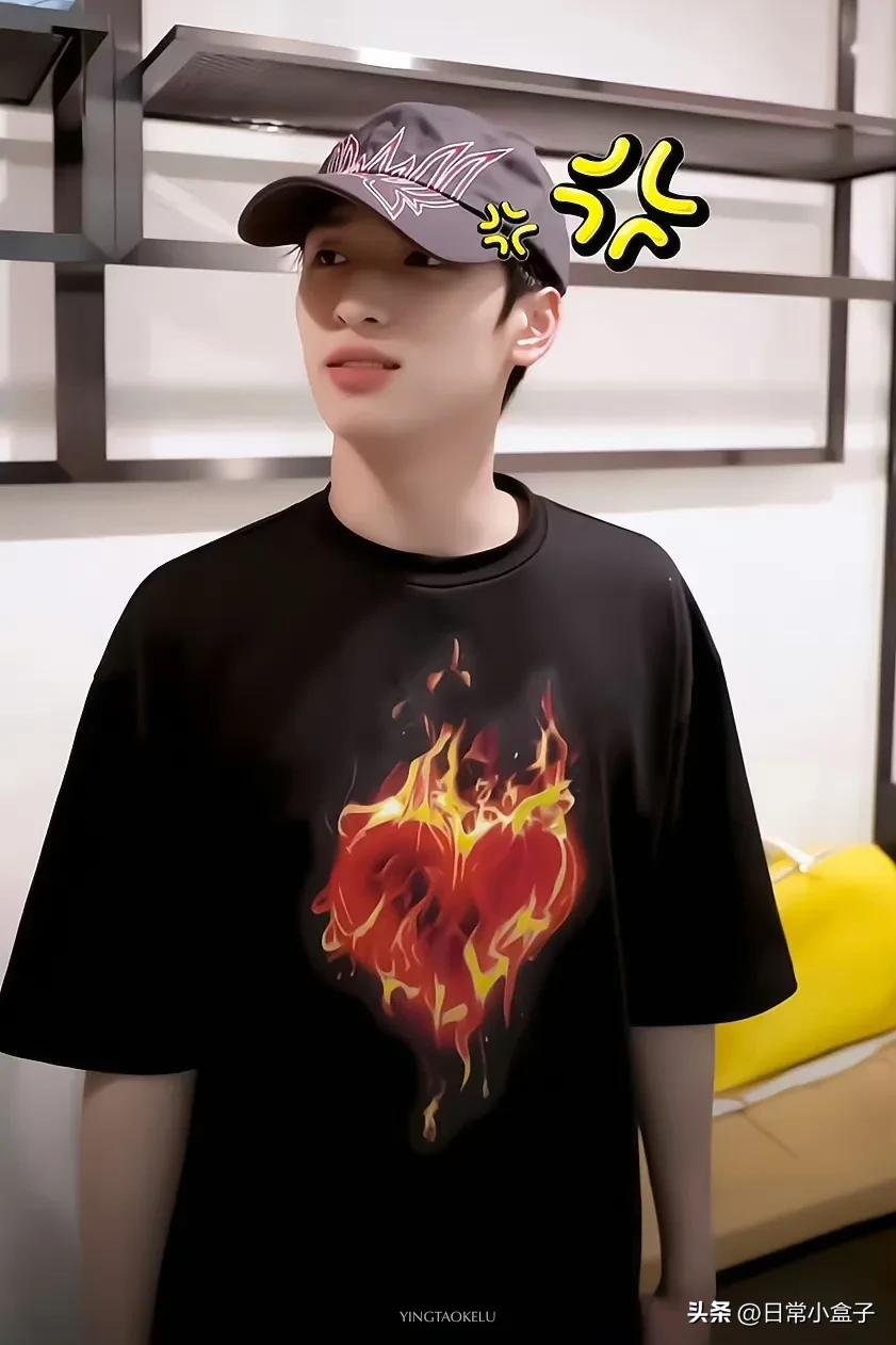 Yan Haoxiang is invincible without makeup! The magnetic smile and the ...