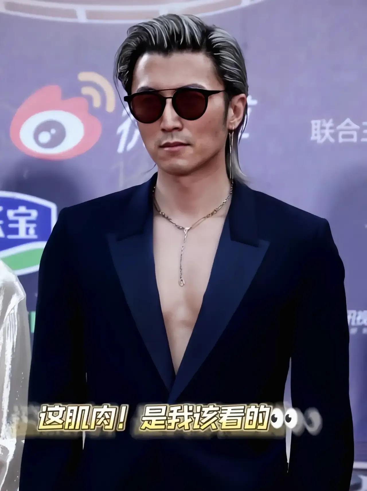 Do you think you are more handsome than Nicholas Tse? - iNEWS