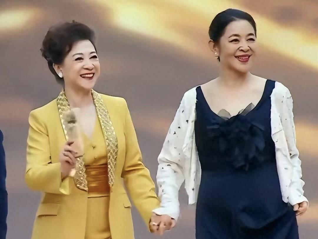 When 58-year-old Gong Li and 62-year-old Hong Huang stood together, I ...