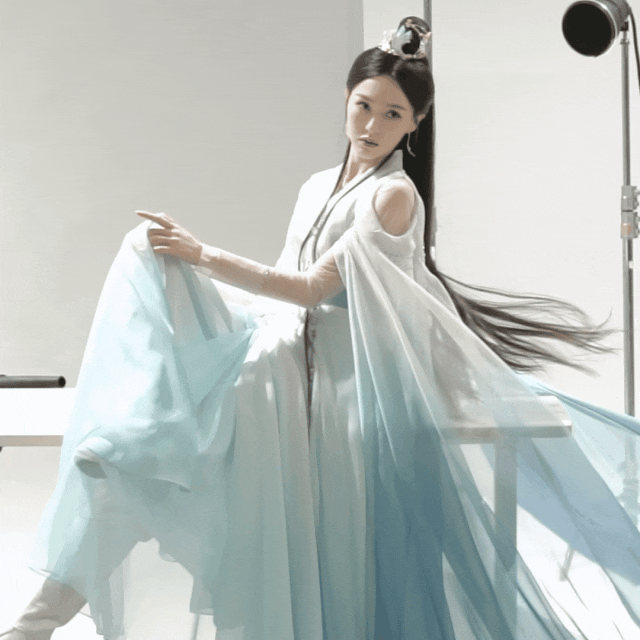 Tang Yan's first fairy tale became popular before it was aired: If she ...