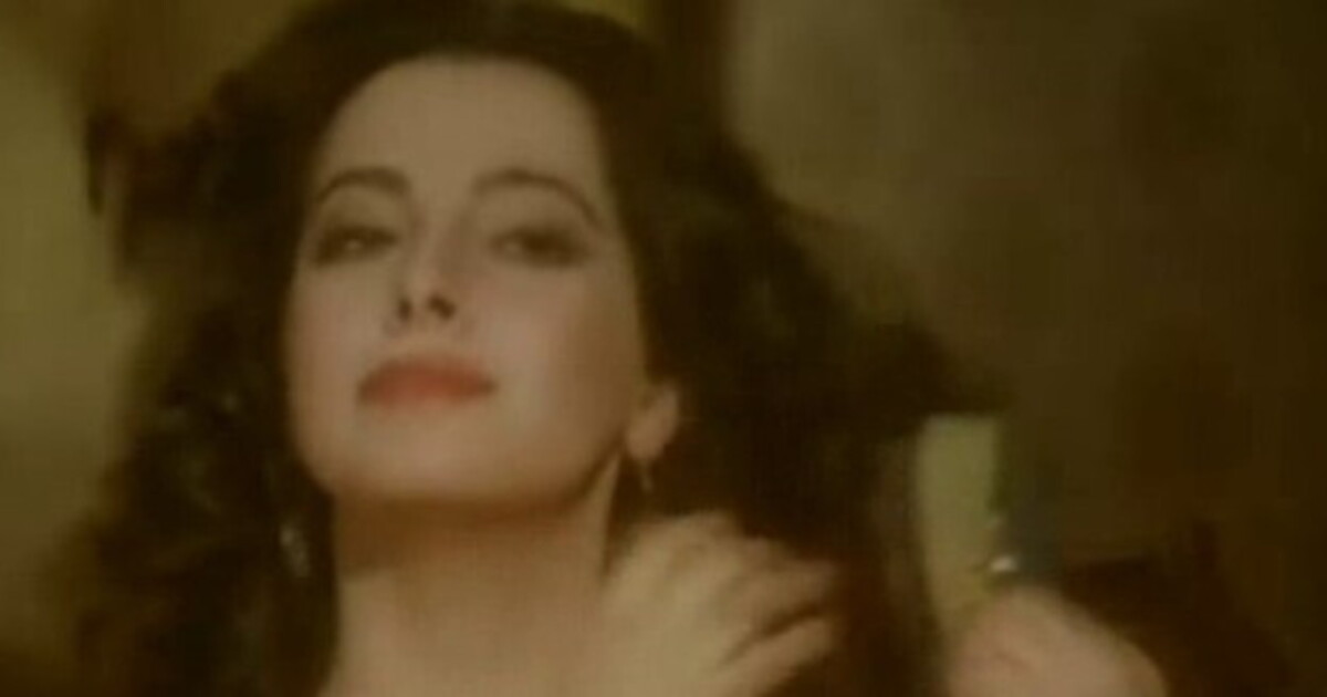 Find Donatella Damiani, the Italian super stunner - iMedia
