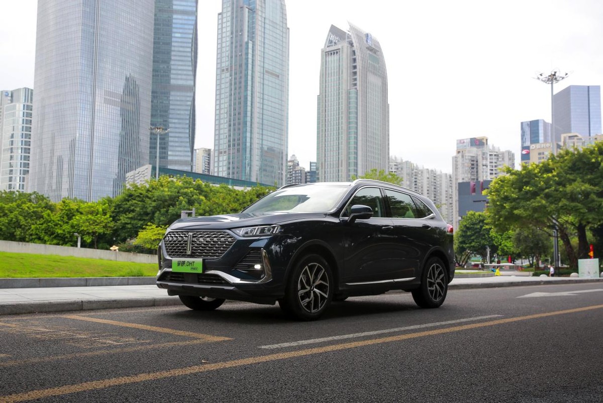 A car to choose if you give up BBA, 5.0 breaks 100, latte DHT-PHEV is full of black technology ...