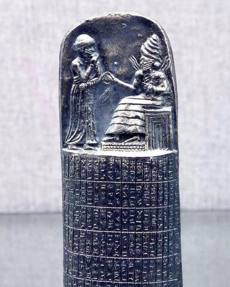 The relationship between family property inheritance customs and social ...