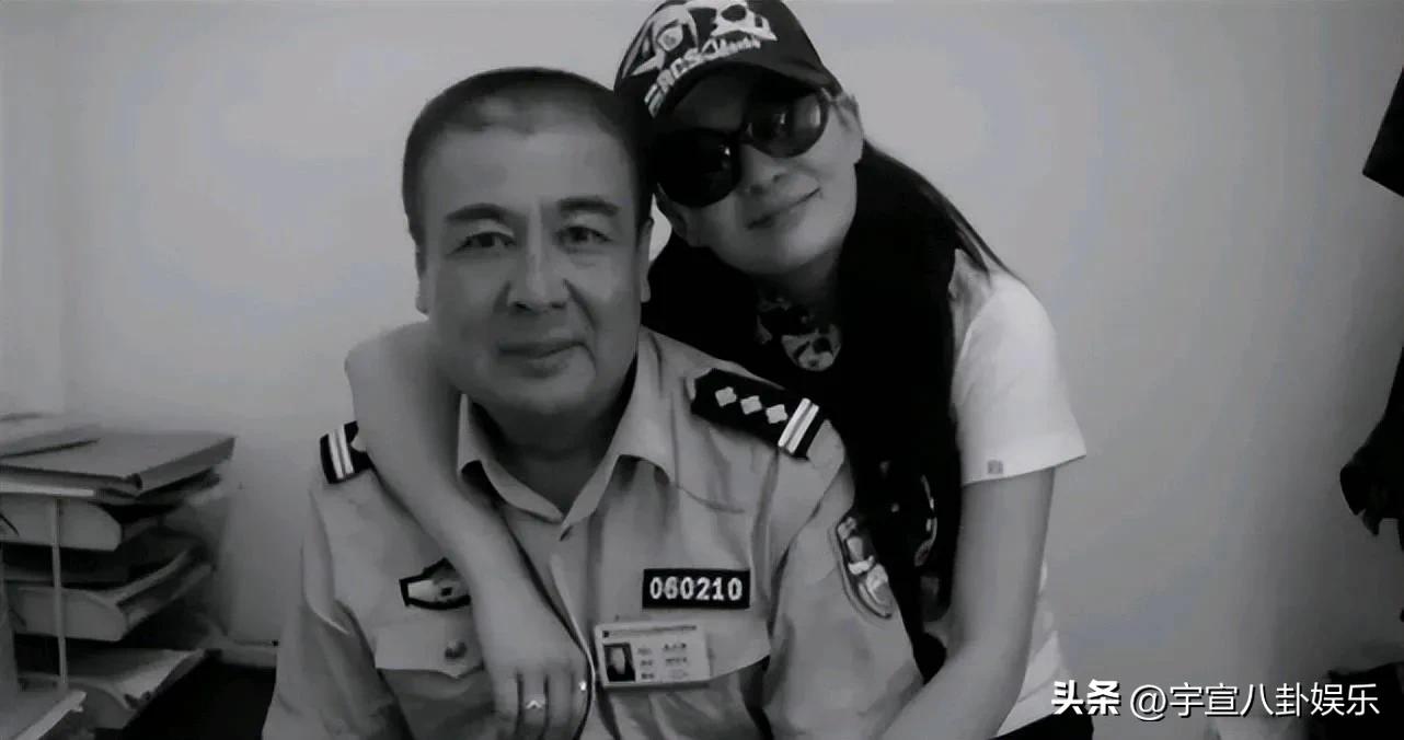 Chen Jiayan: After divorcing Lian Yiming, she adopted her daughter ...