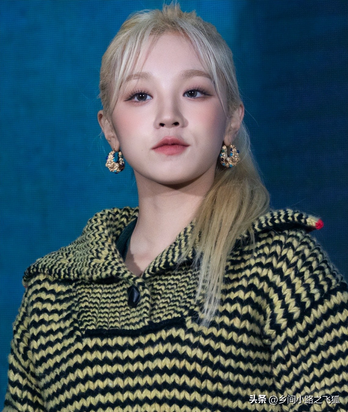 Song Yuqi attended a fashion event in Seoul, wearing a knitted look ...