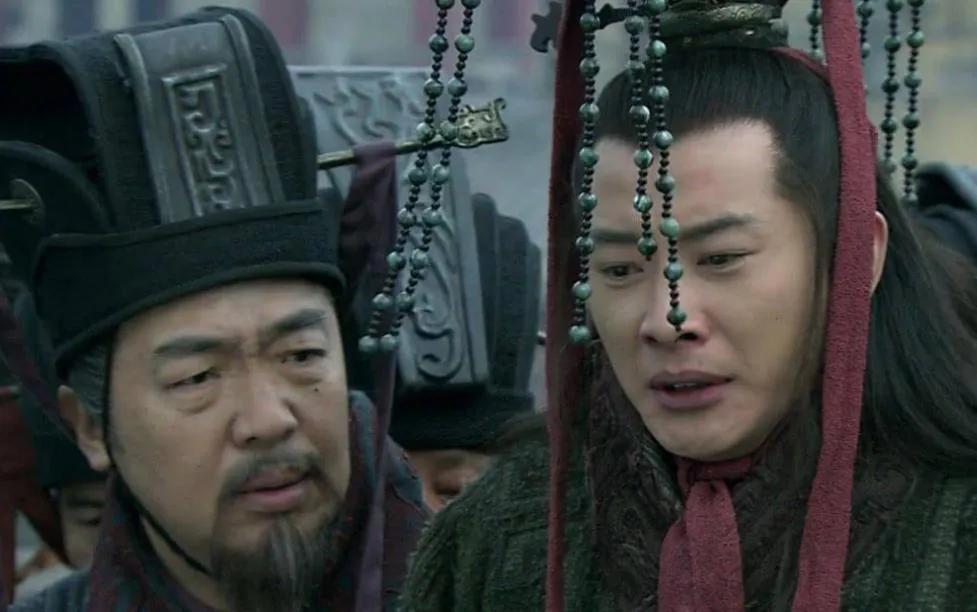 Cao Cao coerced the emperor to make the princes, why didn't Emperor ...