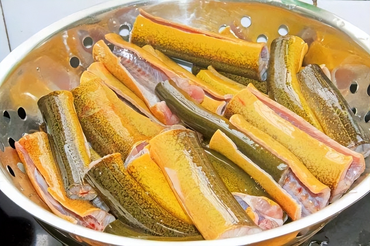 Eating eel may bring 6 benefits to the body, do you like it?Let's find ...