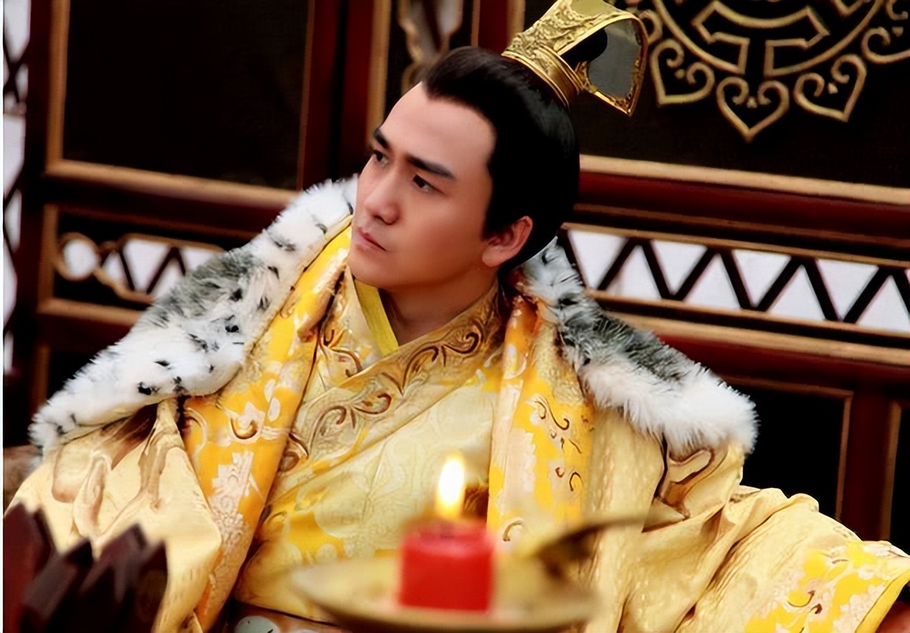 The absurd emperor Gao Yang: He often wears makeup and wears women's ...