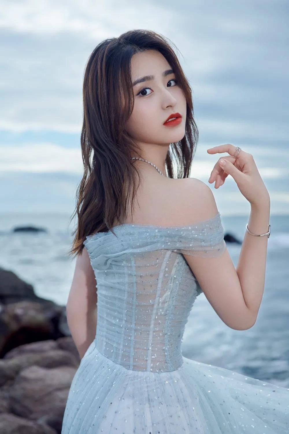 Jin Zihan is so beautiful - iNEWS