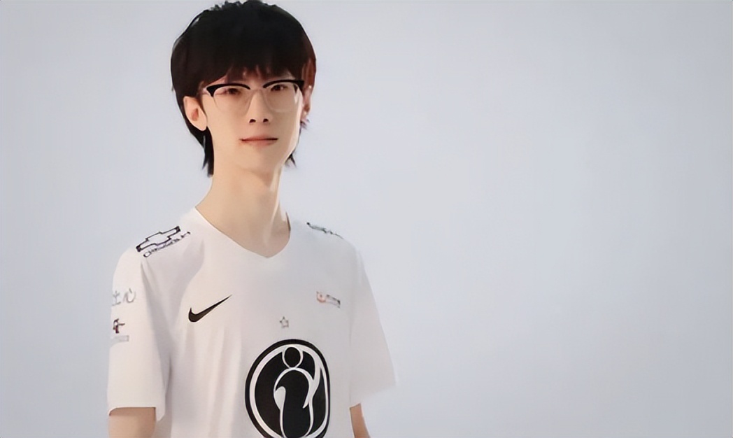 LOL: In the midst of criticism and abuse, the champion assistant Baolan is expected to come back ...