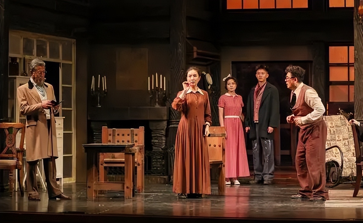 The Story Structure of Film: The Evolution from Three-Act Drama to Non ...