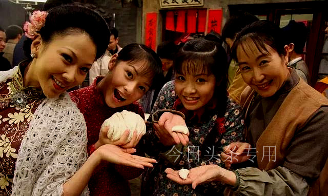 The 33-year-old "Axiang" Zheng Qiandan is the adopted daughter of Bagu ...