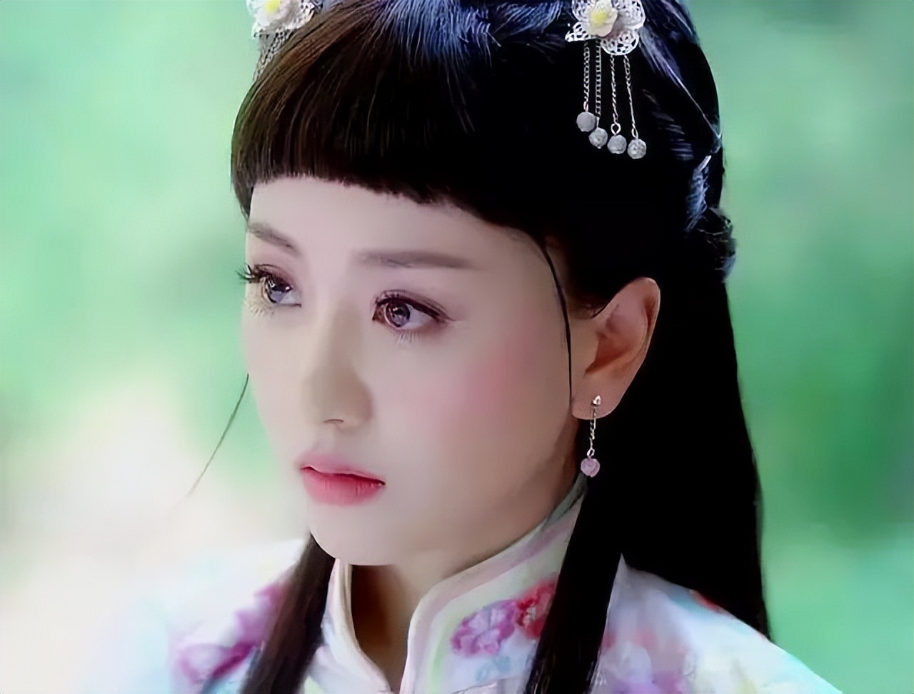 Ren Min's ugly bangs dominate the screen, who will save the aesthetics ...