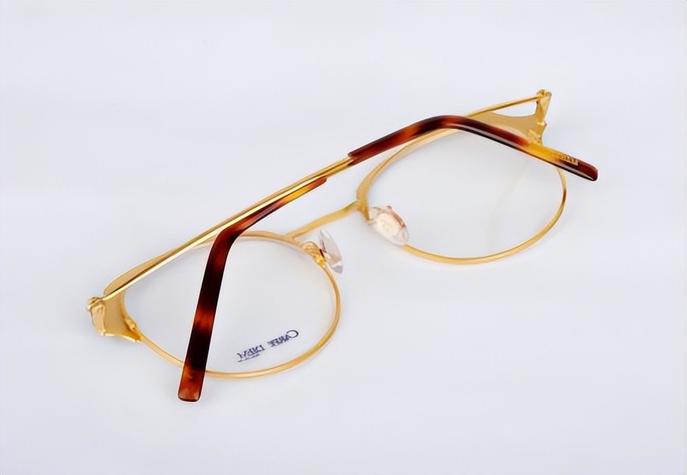 Briefly describe the types and performance characteristics of various ...