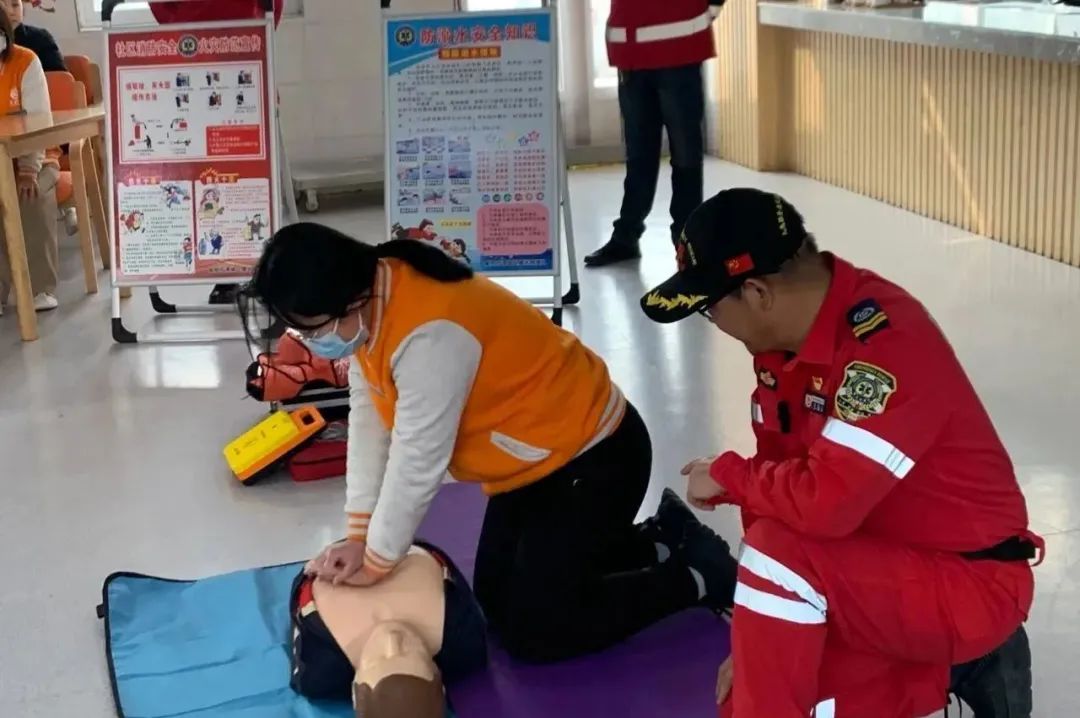 First aid common sense should be learned, it can save lives at critical ...