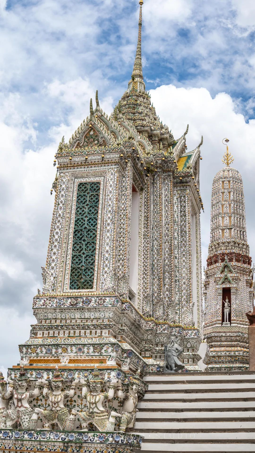Thailand's "Eiffel Tower" - Bangkok Cheng Wang Temple - iNEWS