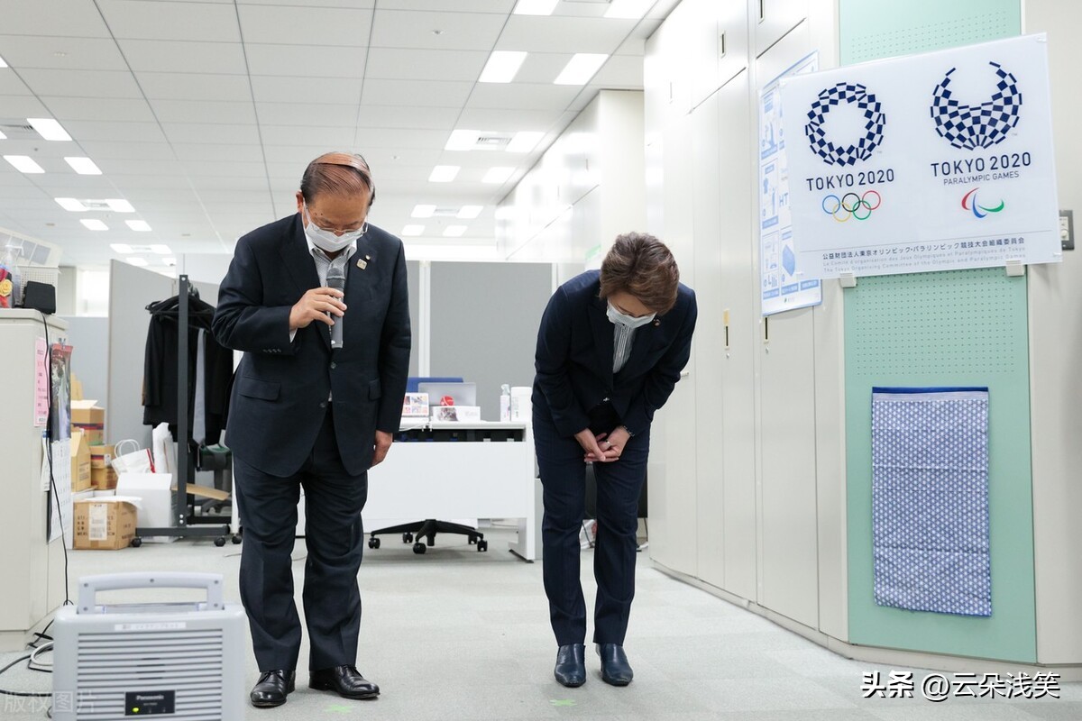 Yellen met with Chinese Vice Premier He Lifeng: The act of bowing three ...