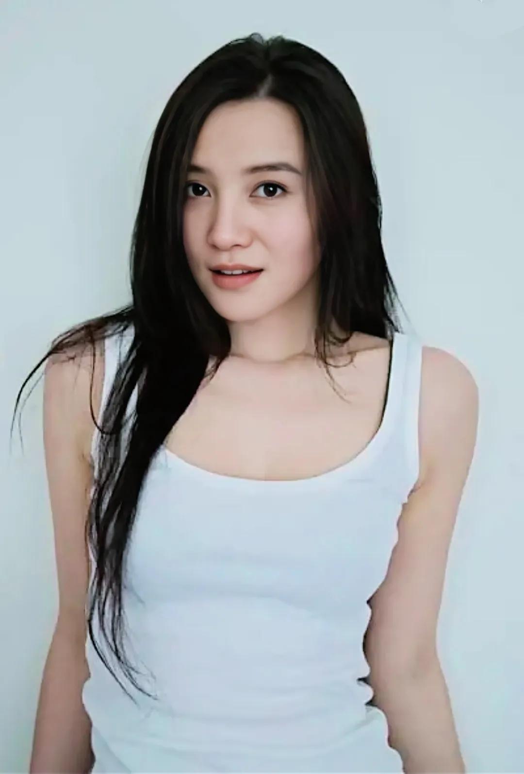 Song Jia is so beautiful - iNEWS