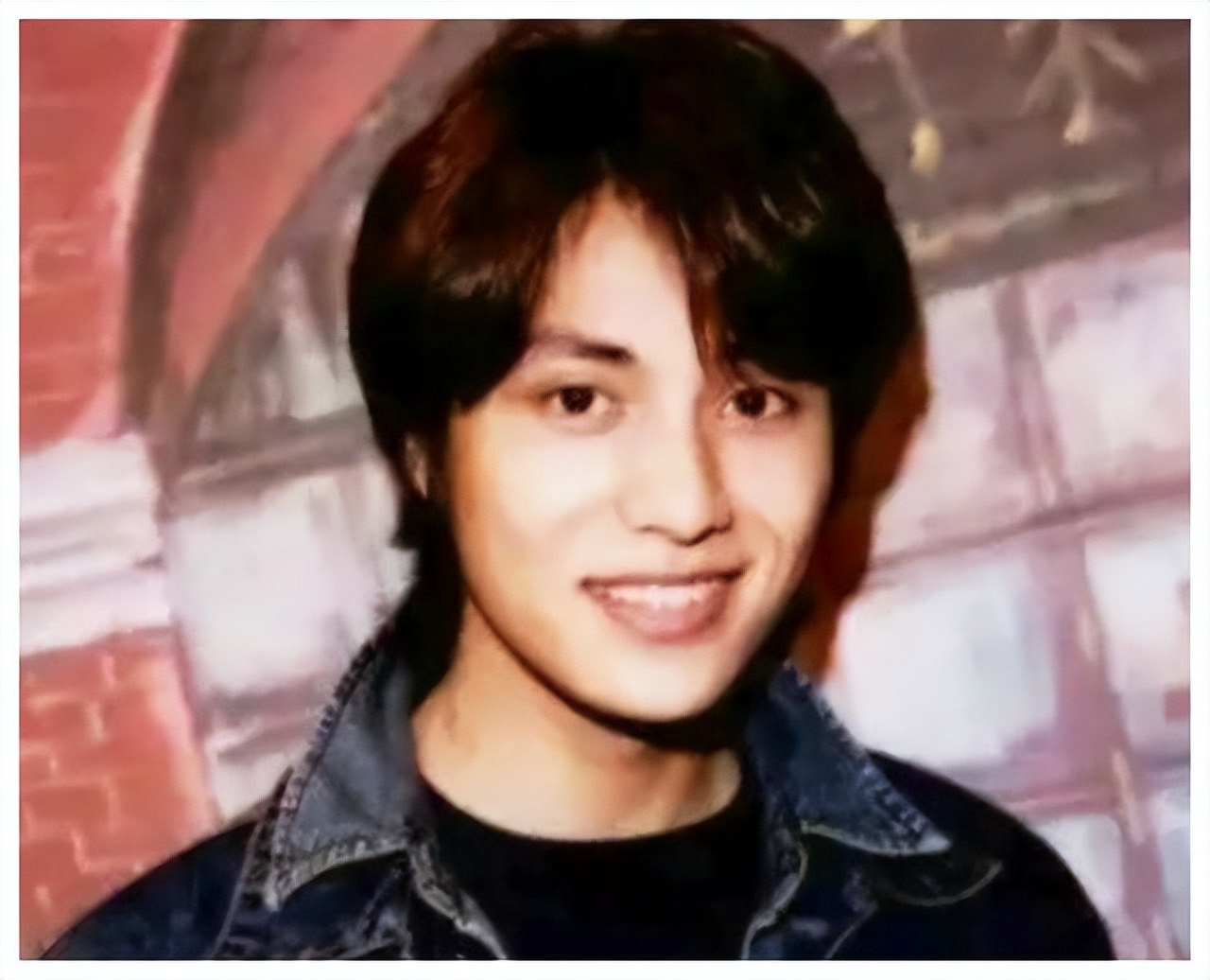 Chen Kun's 21-year-old son shows off Rolls-Royce! Netizens said they ...