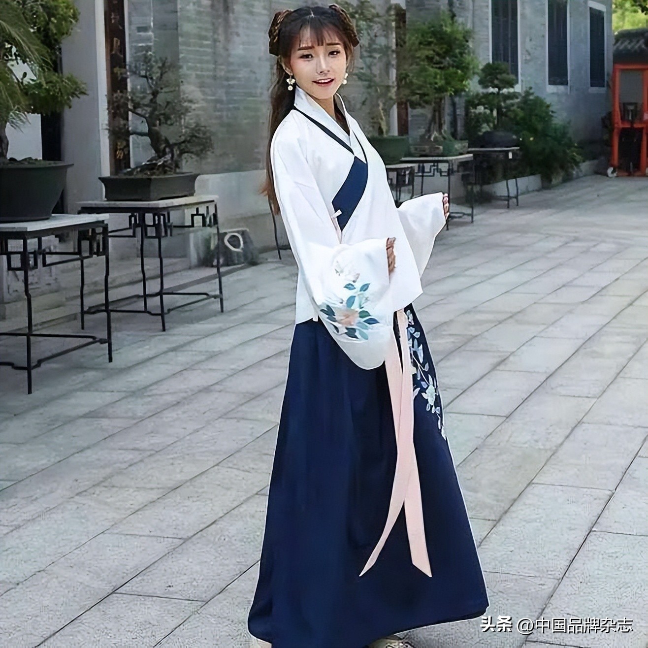 Lingna Belle's Mid-Autumn Festival is accused of being unlucky. - iNEWS