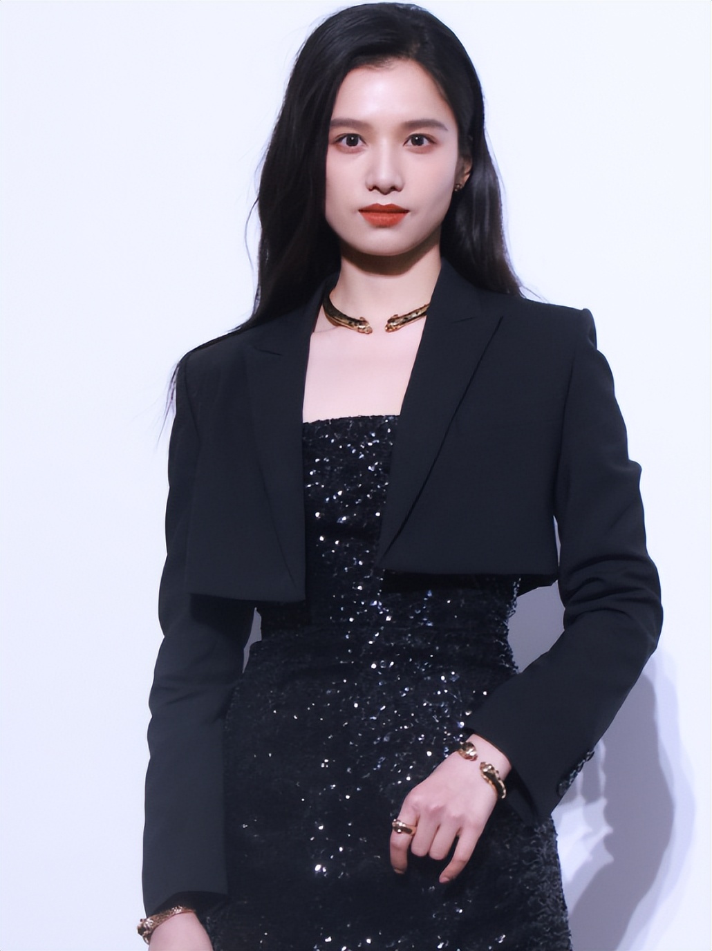 After looking at Zhang Jingyi's life picture, I realized that the ...