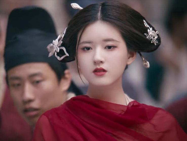 Zhao Lusi plays the princess in four dramas, especially Le Yan and Chen ...
