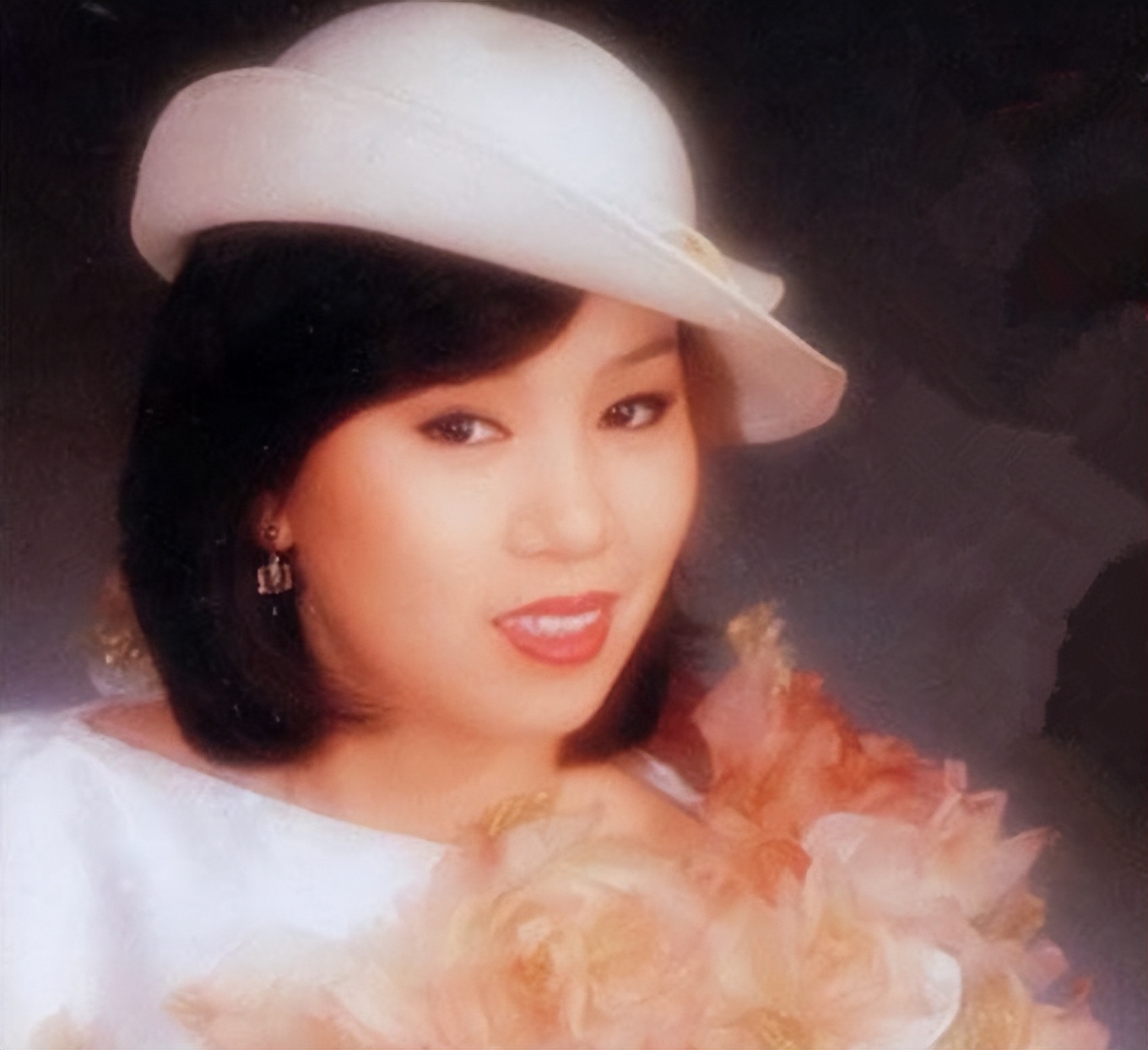 Famous singer Lin Shurong recently moved to the mainland to do business ...