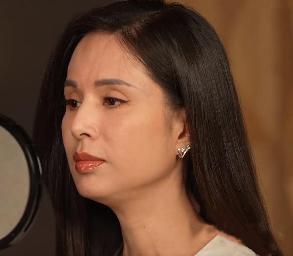 Li Ruotong sang about the new life, the stars were shining brightly ...