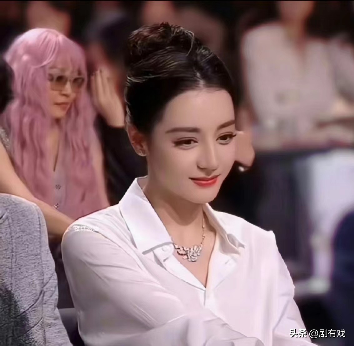 In just two hours, the battle of Bazaar was torn apart, Yang Zi had ...