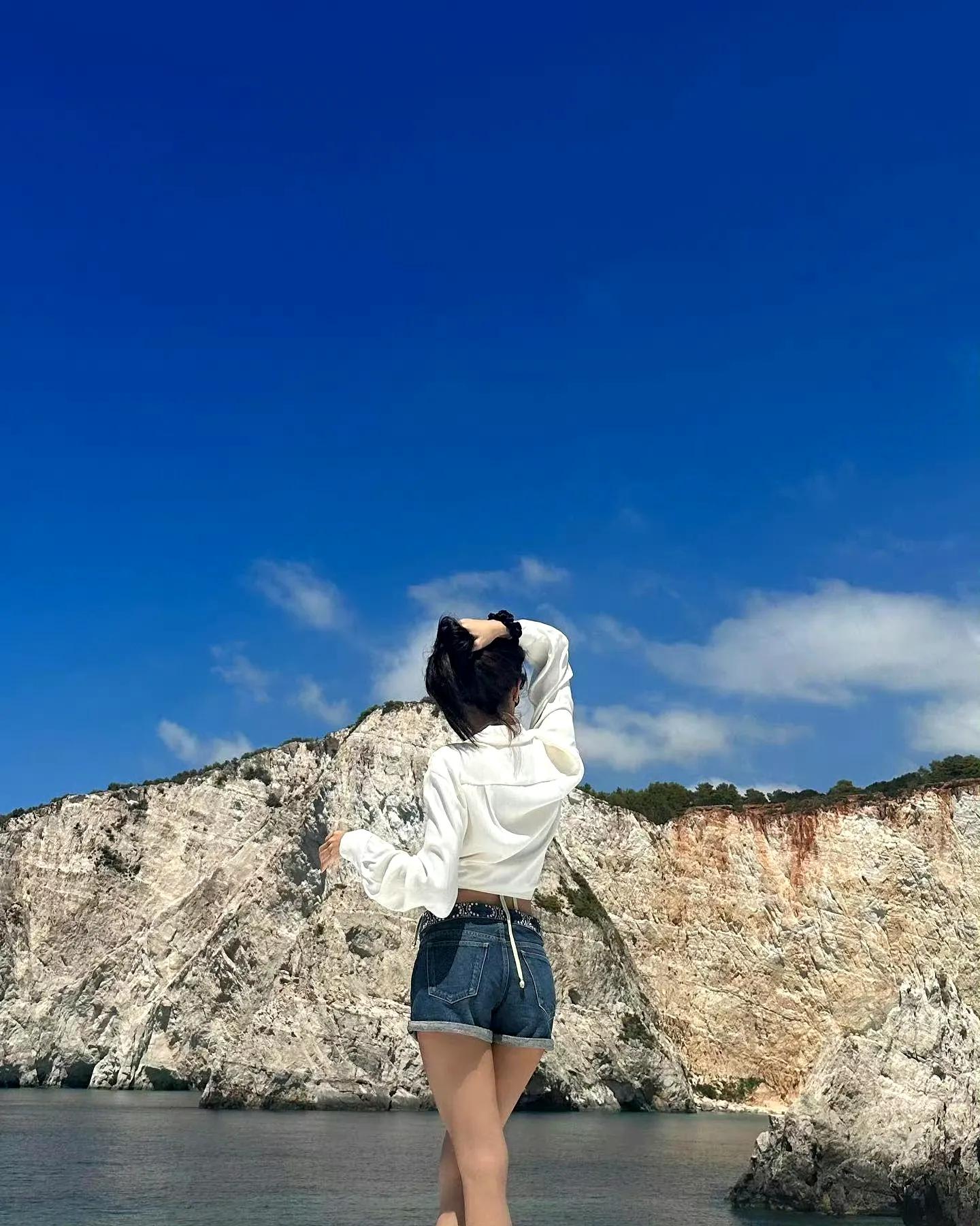 Lisa's figure is really enviable - iMedia