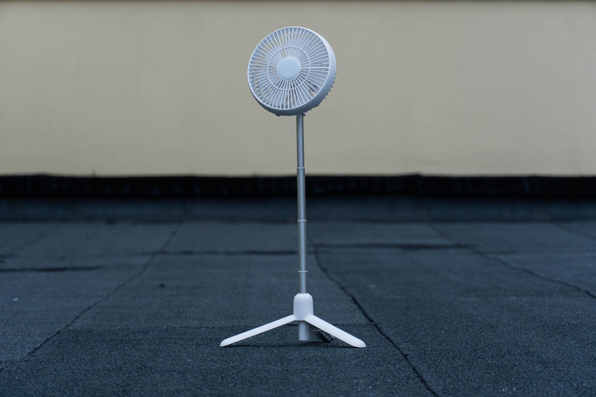 Jisu multifunctional outdoor camping fan, your all-round fan - iMedia