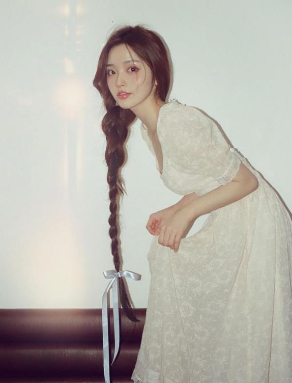 Slim body looks outstanding!Korean popular Internet celebrity model ...