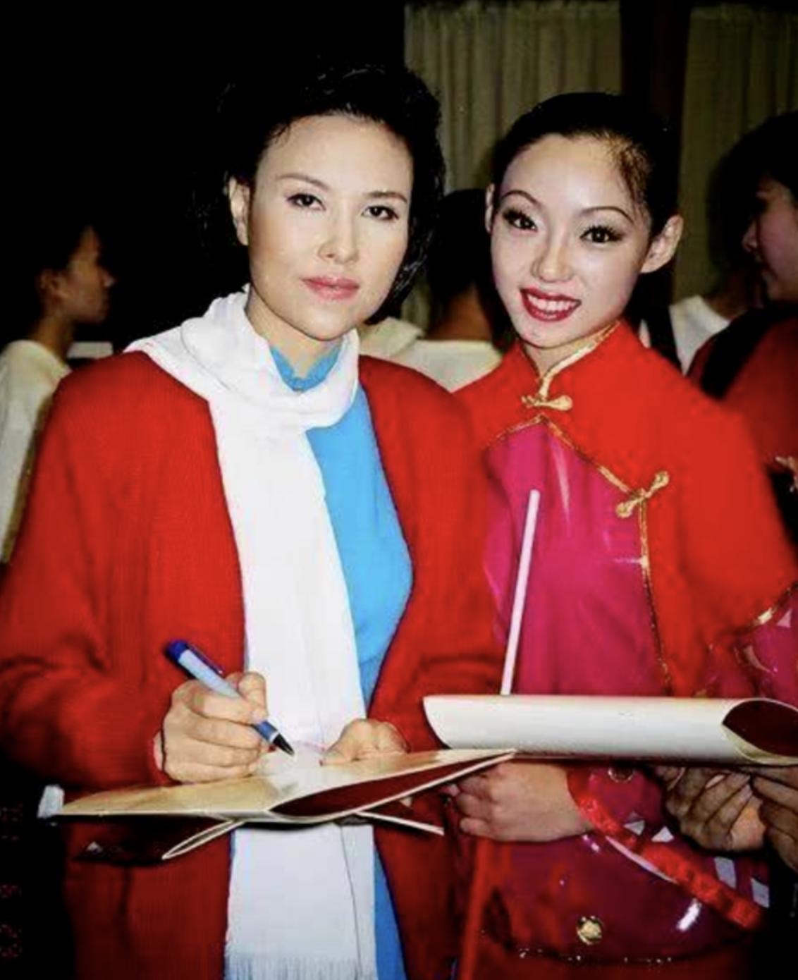 Singer Lu Xiumei: Reluctant to abandon her imprisoned husband, she died ...