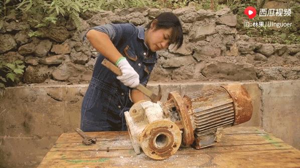 How the girls who returned to the village generate electricity for love ...