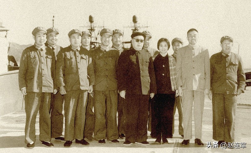 The general who came out of the New Fourth Army (294) - Lieutenant ...