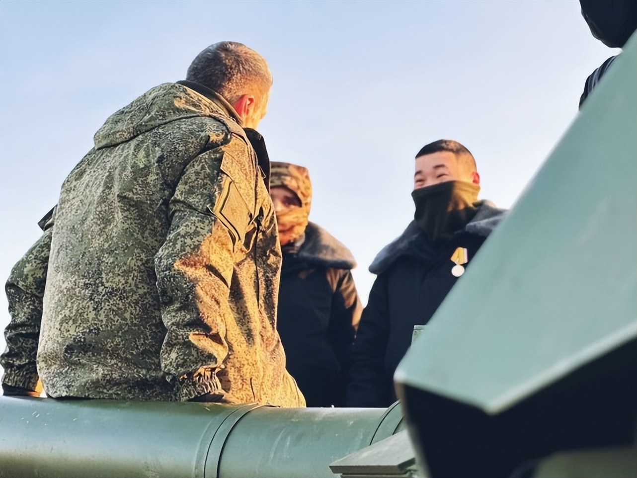 The Russian T14 main battle tanks are assembled, and they may enter ...