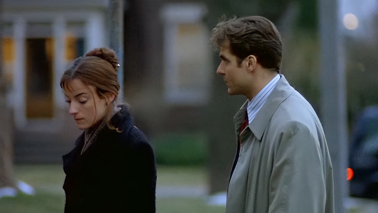 "Night Falls": A masterpiece of Pennett's directorial career, a brief ...