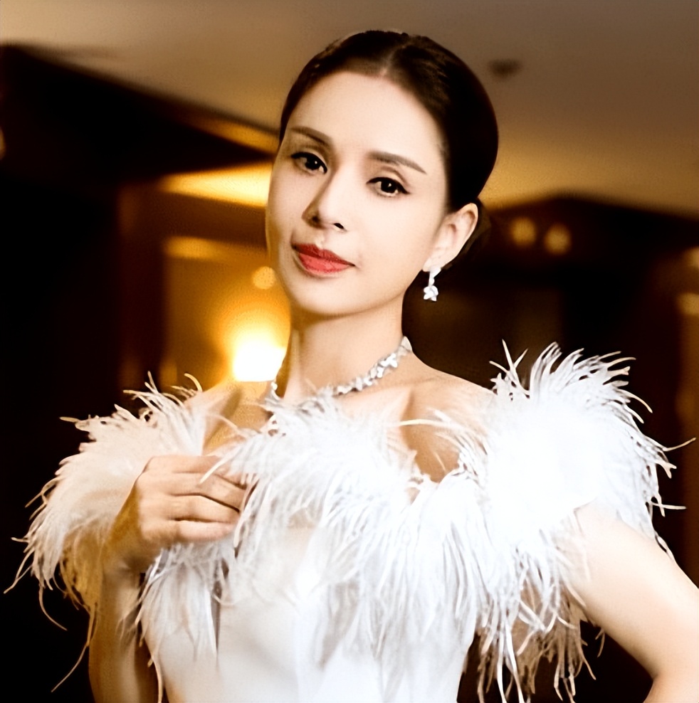 Li Ruotong generously helped Mrs. Kuo "catch the rape" and comforted ...