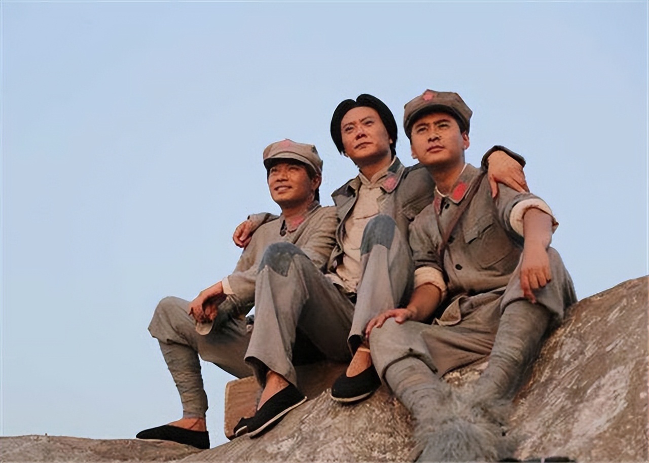 After exhausting all means against Mao Zemin, Sheng Shicai was filled with admiration: this man ...