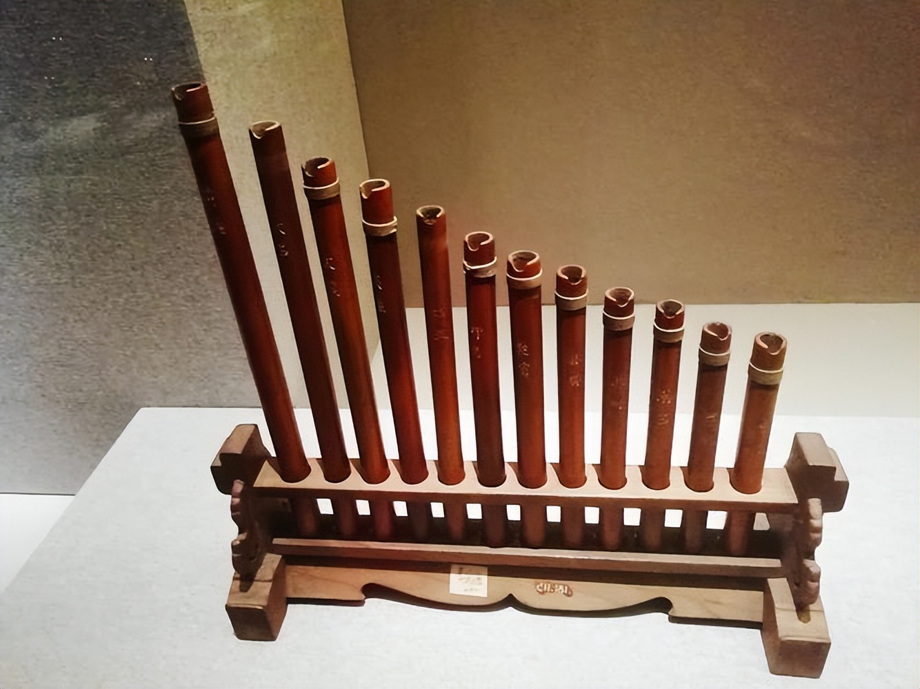 Instrument Performance Techniques and Forms of Expression in Ancient ...