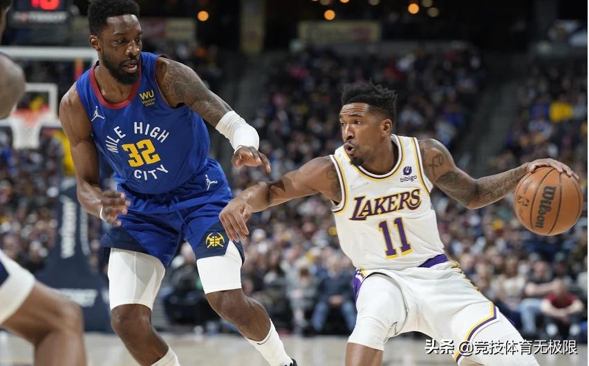 Reeves scored a triple-double of 31+16+10 in this game. Although this ...