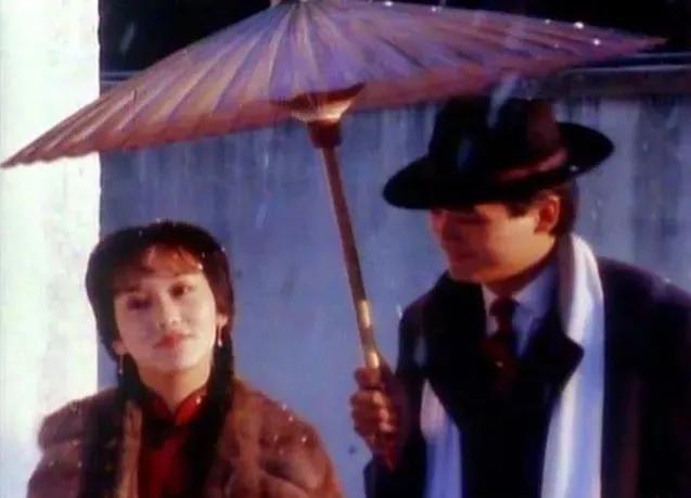 The majestic Cantonese theme song of "Shanghai Bund" is an eternal ...