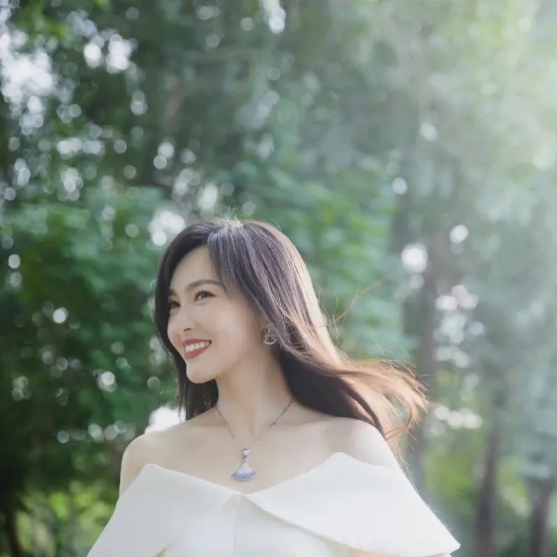 Little Gossip, Gao Yuanyuan, Tang Yan, Ouyang Nana - iNEWS