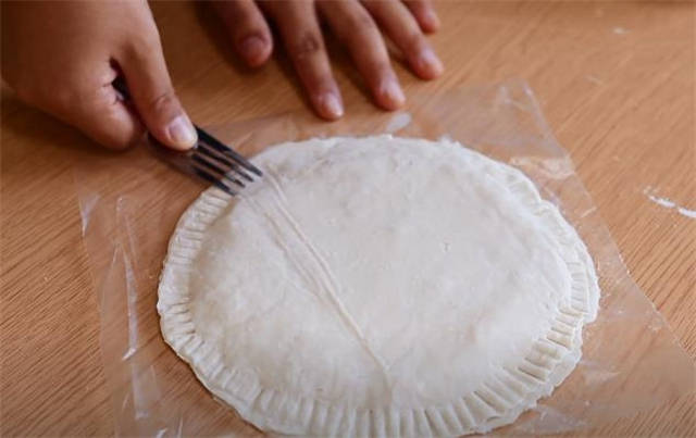 Lazy Apple Pie, just need 1 apple and 1 finger pie, crispy on the ...