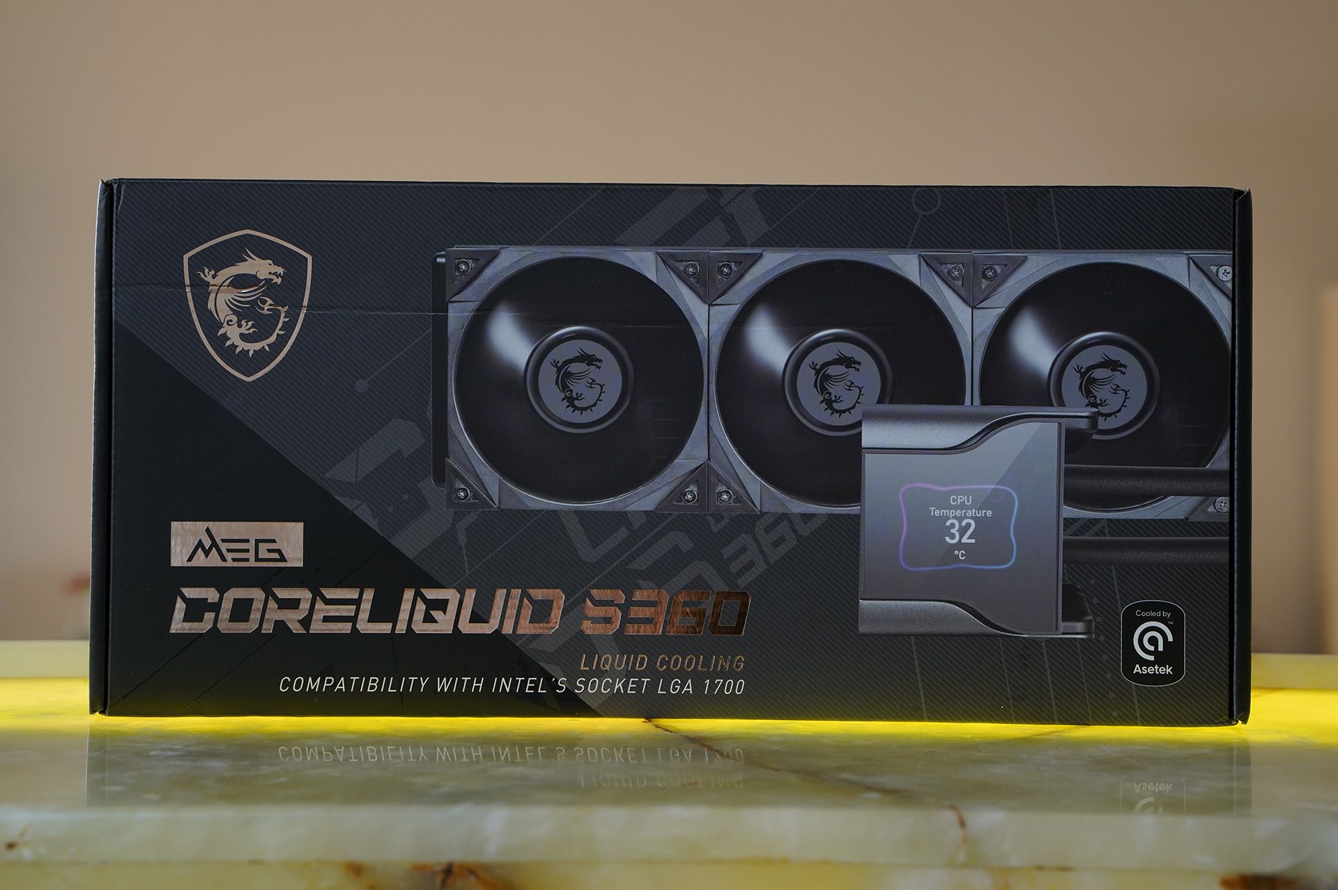 You can also watch small videos on the host computer MSI MEG CORELIQUID ...