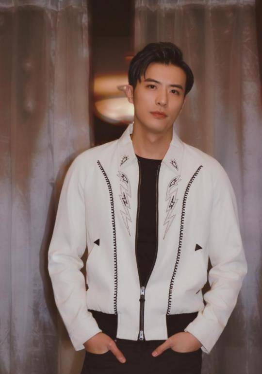 Male star clothing - Xu Kaicheng (6) - iNEWS