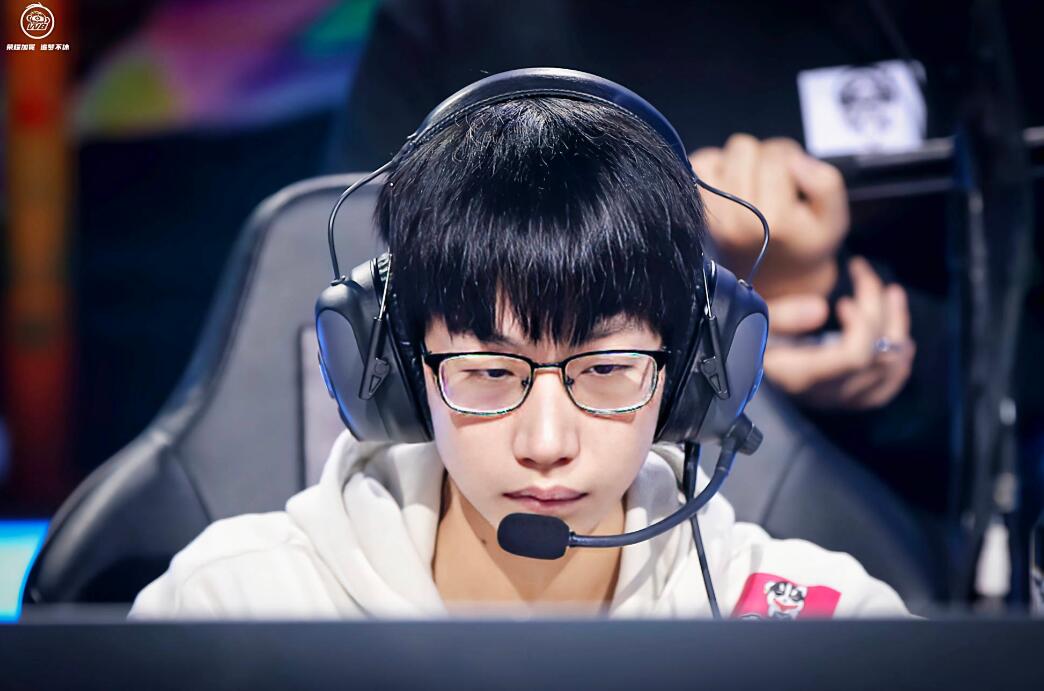 WB3-2GK，暖陽拿下兩場MVP，解說天云：沒有夢回兩年前 - 資訊咖