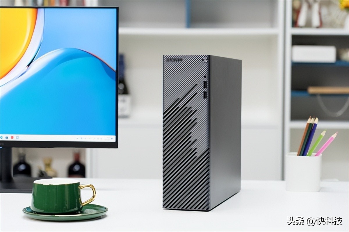 Huawei first released the HyperTerminal desktop Huawei MateStation S ...