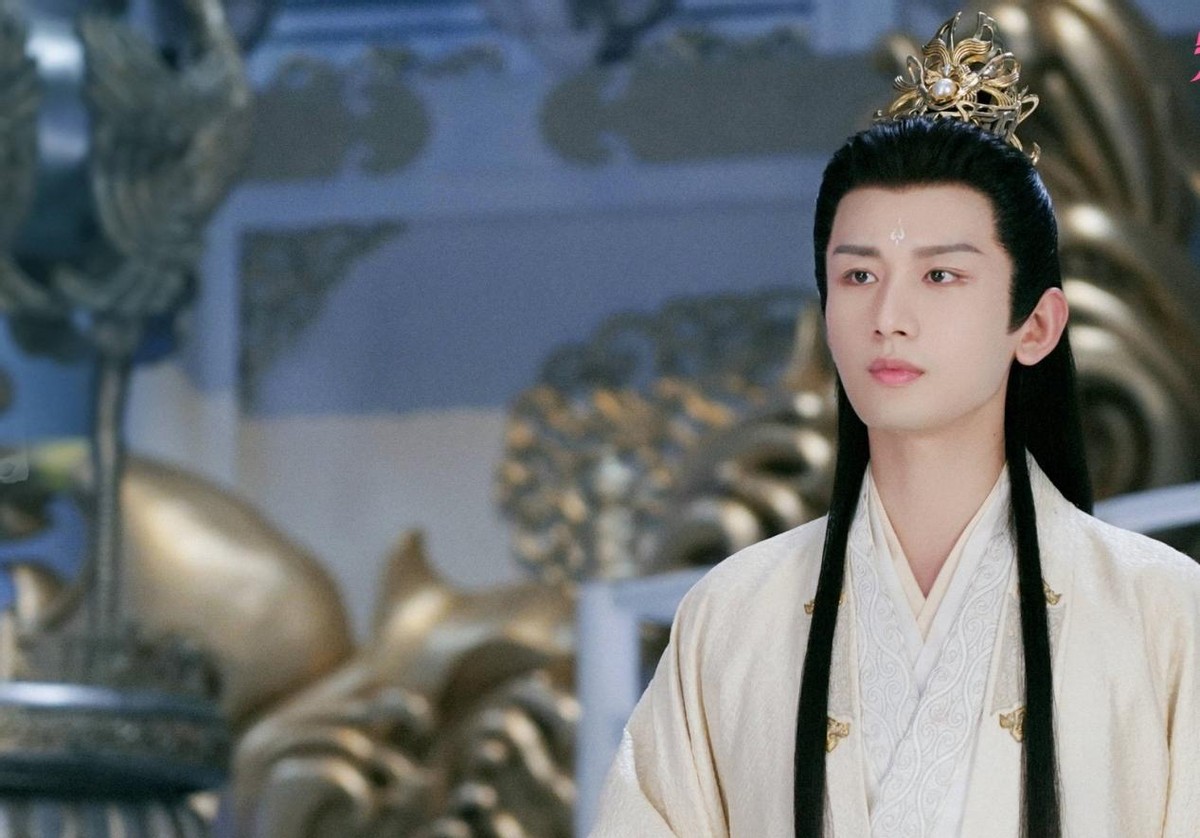 I have endured Cheng Yi's "black and long straight", but I really can't ...